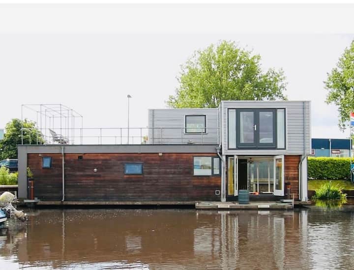 Welkom Op De Feboot! - Groningen