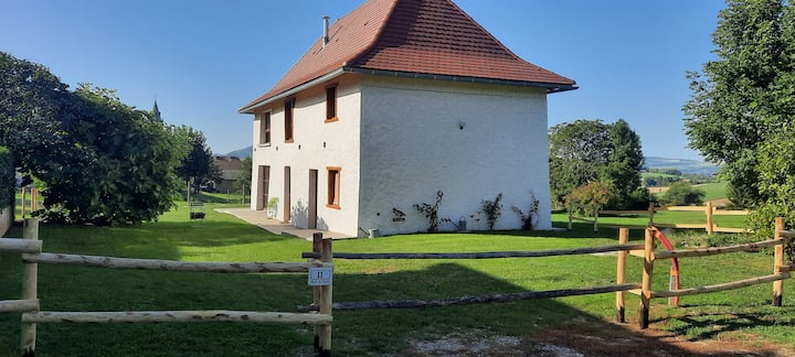 Ferme Dauphinoise à La Campagne - Lac de Paladru