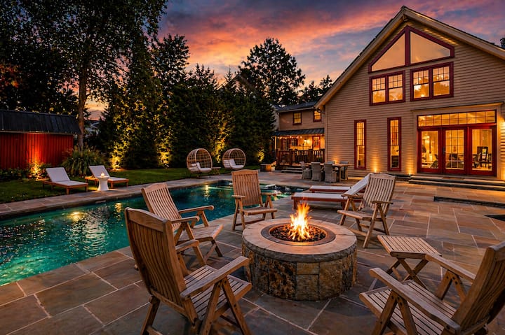 *Pool Open* Designer Home • Hot Tub & Fire Pits - Fairfield, CT