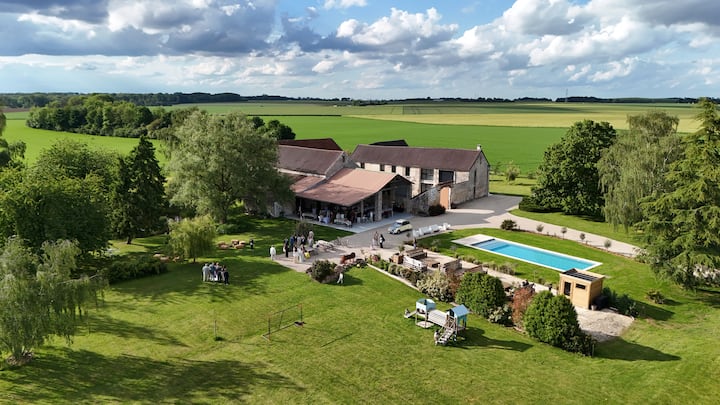 Ferme De La Longue Piscine Festive - Château-Thierry