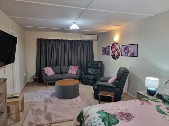 Relax On Royal - ニュージーランド アレクサンドラ