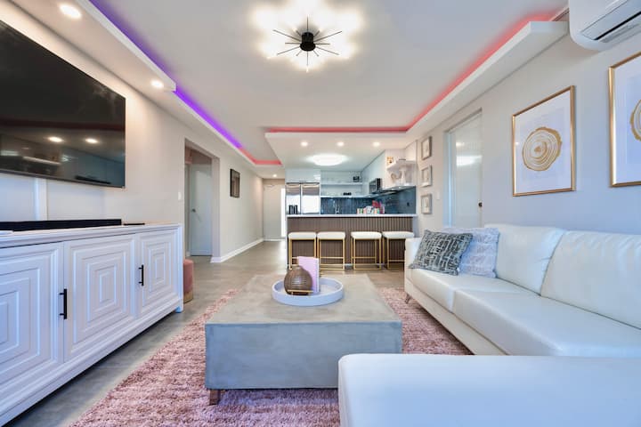 Amazing City And Bay Views San Juan Art District - San Juan, Puerto Rico