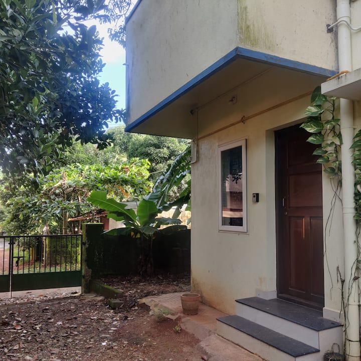 Seagull2 - Single Room-bathroom Outside- 1km 2 Sea - 芒格洛爾