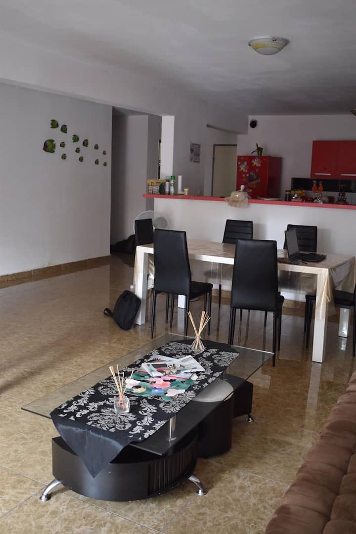 Grand Appartement Ste Clotilde - Saint-Denis, La Réunion