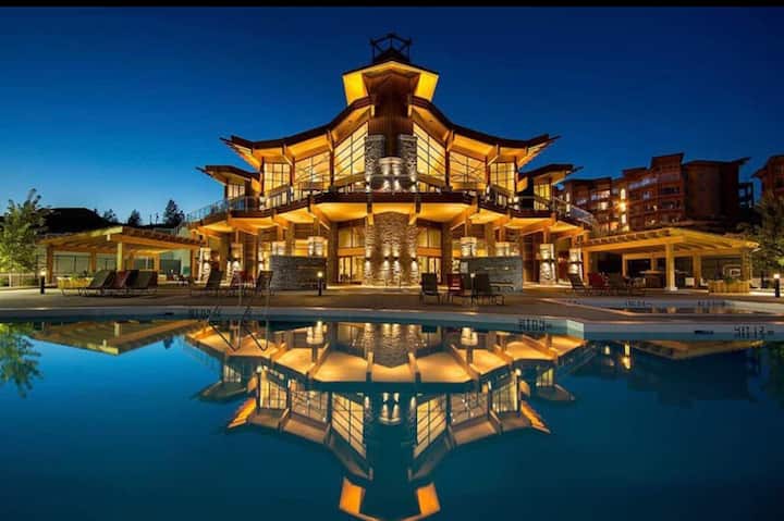 Breathtaking Views At Copper Sky - West Kelowna