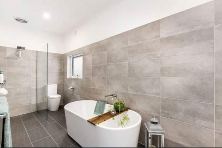 Beachside Home. Kid + Pet Frndly - Blackwood