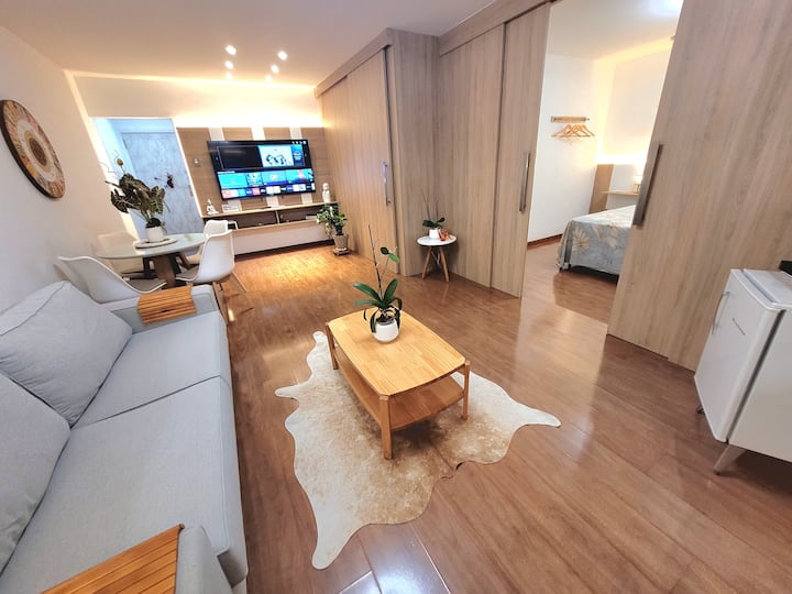 Quarto, Sala  Banheiro, Sem Cozinha. Copacabana. - Copacabana