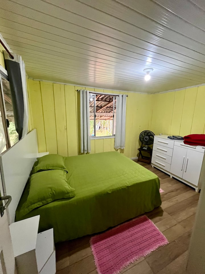 Quarto Em Morretes, - Morretes