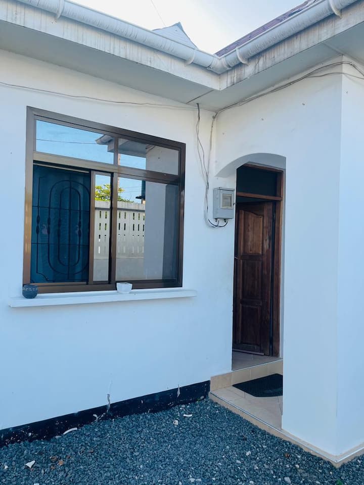 A Cozy Studio Apartment - Dar es Salaam