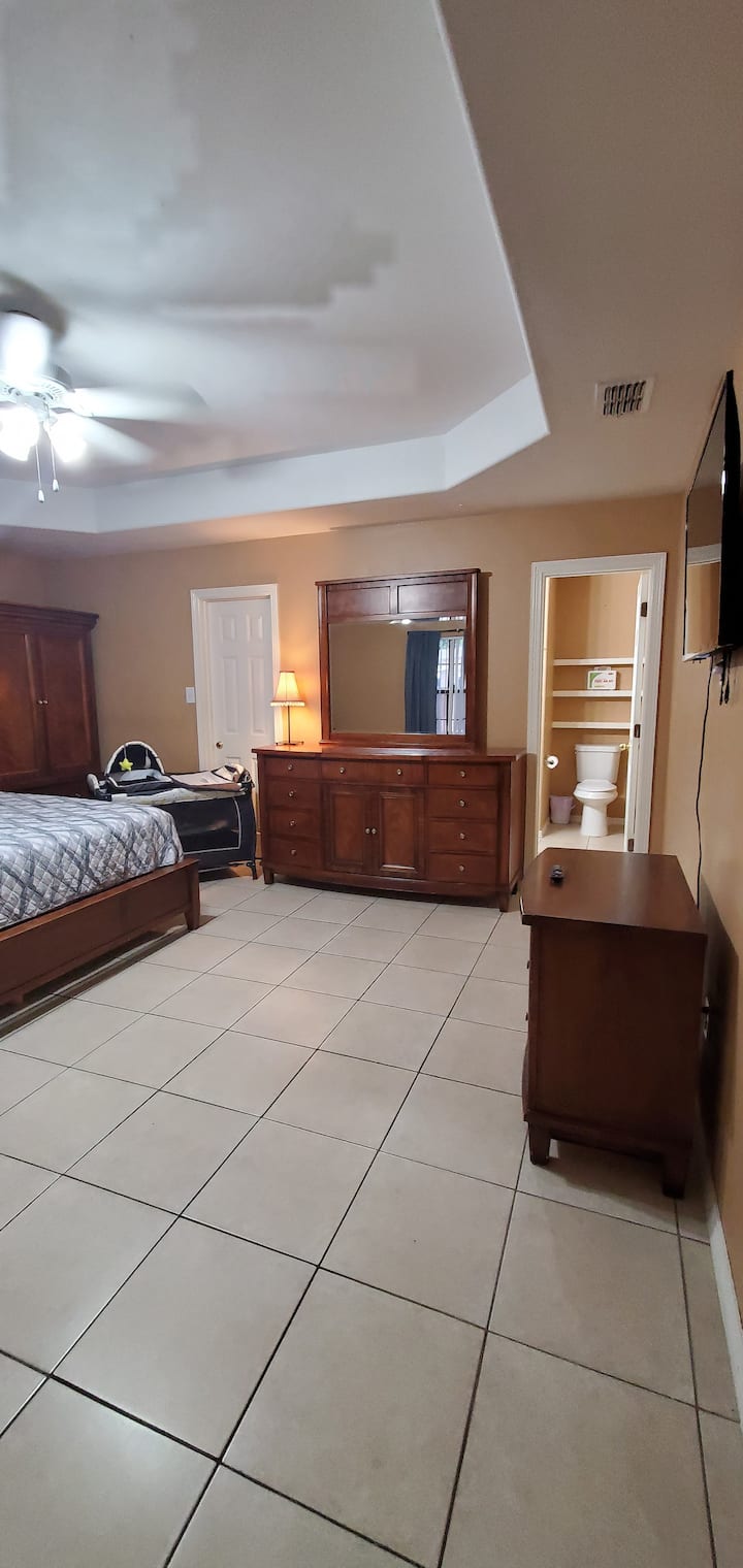 Casa Dl Sol 2br,2ba,5beds+travel-crib+highchair - Brownsville