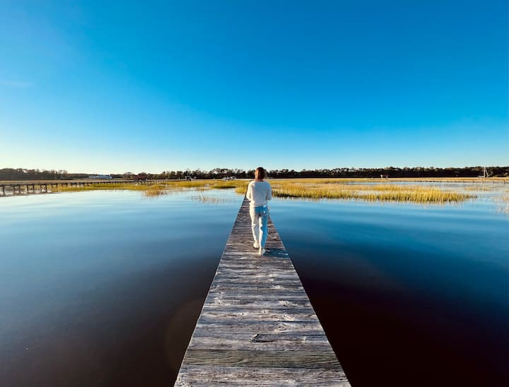 Hip Charleston Apt, On Waterfront Property W/ Dock - Charleston