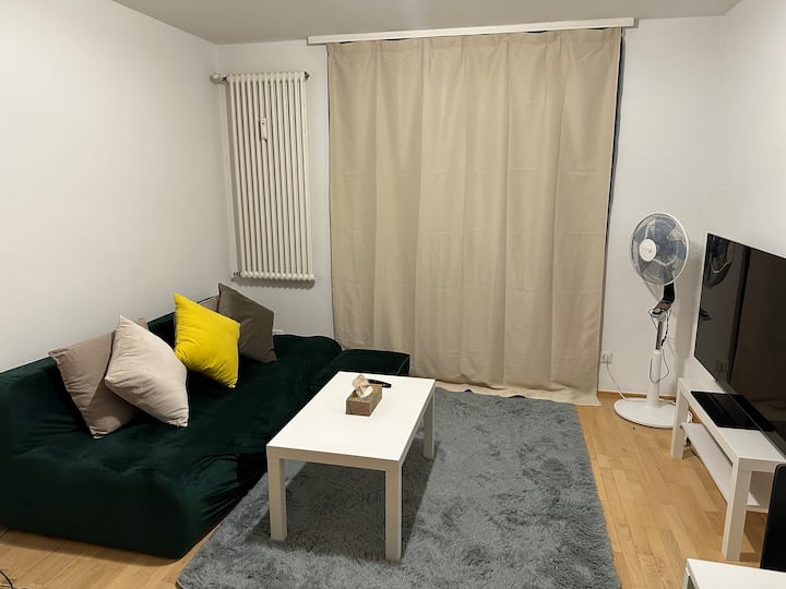 Centralized Stylish Studio Apartment! - Munique