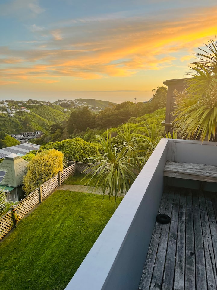 Brooklyn Home With A View - Wellington