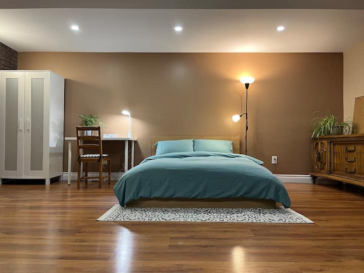 Private Apartment In Mississauga - 