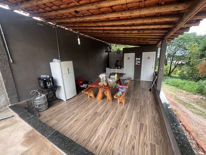 Espaço Com Piscina Para Estadia Ou Pequenos Evento - Santa Luzia