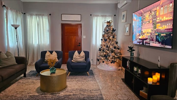 Rusty Blue 2/1.5 Byairport Wi-fi A/c Gated Hot H2o - Belize