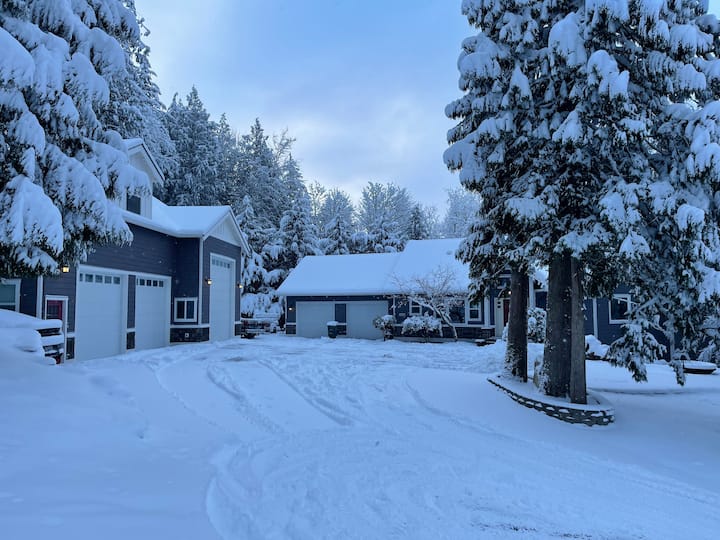 Cozy Bellingham Loft Near Galbraith Mt - Bellingham, WA