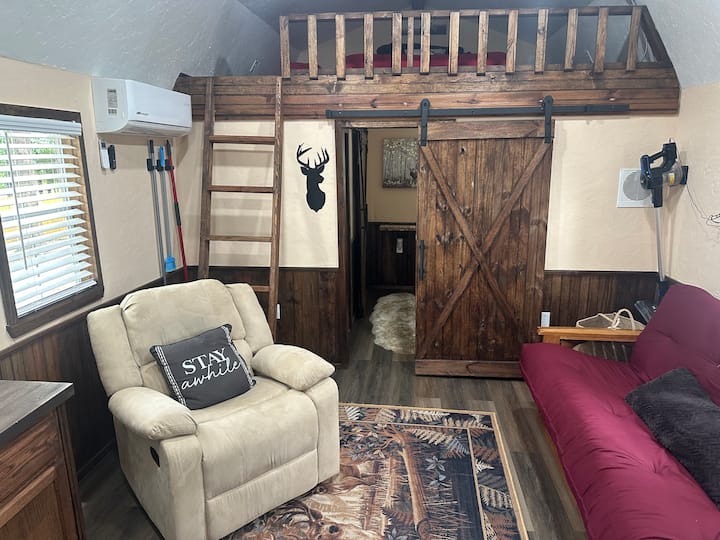 Deer Cabin - Nacogdoches, TX