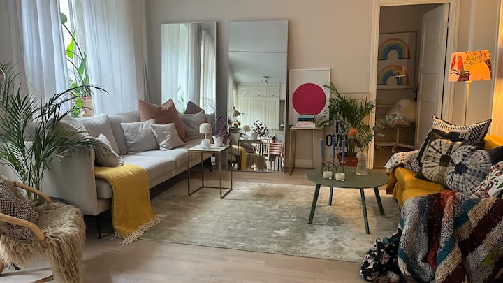 Beautiful 1800s Apt Great Loc - Stockholm