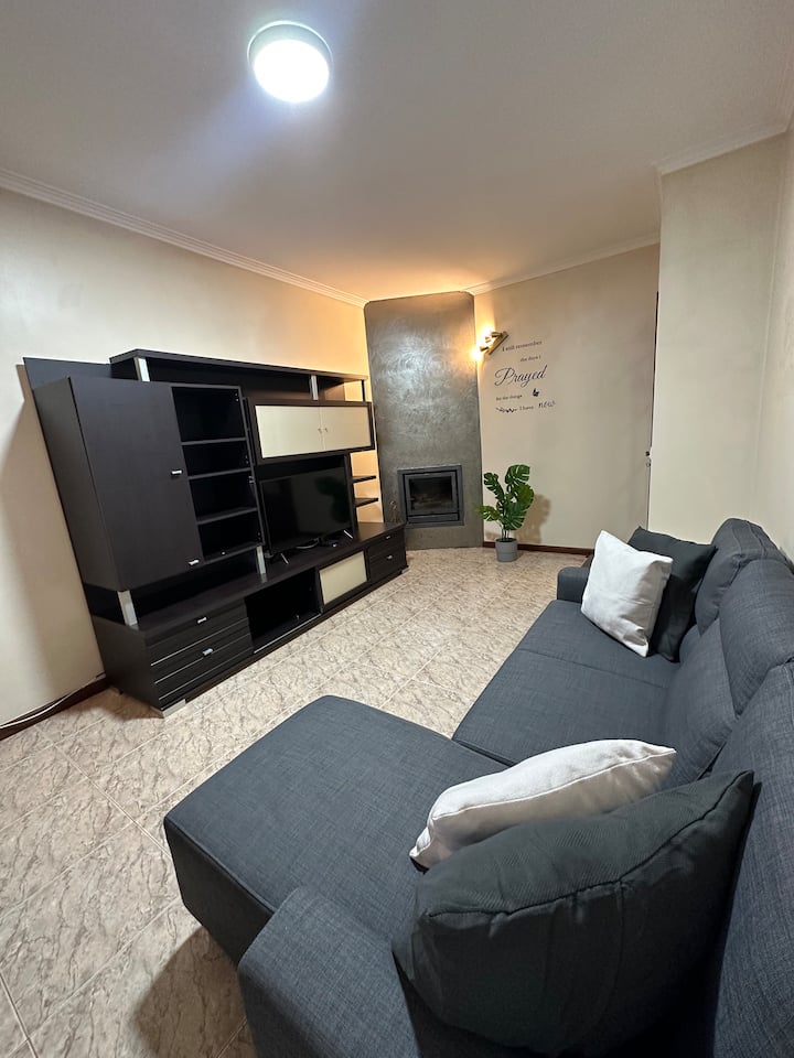 Apartamento T2 Em Rio Meão - Esmoriz