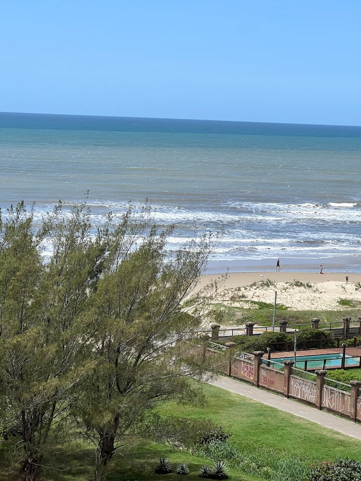 Apto Impecável, 3 Quartos, C/ Piscina Aquecida - Xangri-lá