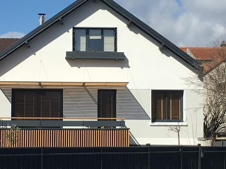 Maison Familiale Jardin+piscine - Paris