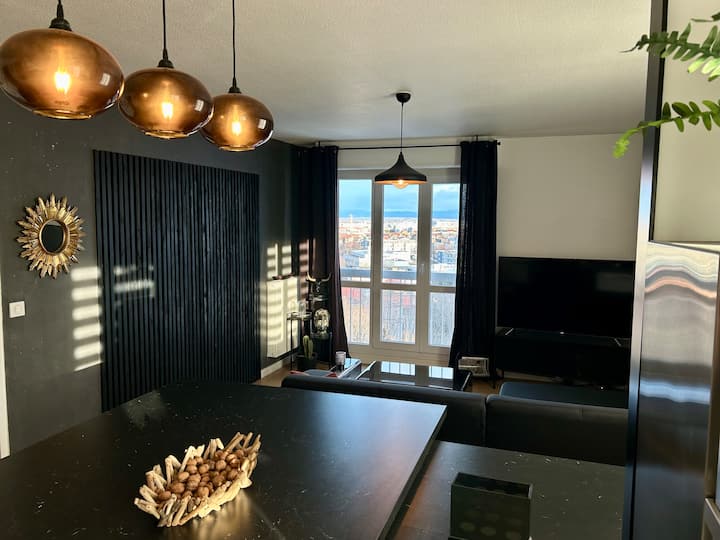 *Galaxie* Appartement Moderne, Vue Ville Et Puys - Clermont-Ferrand