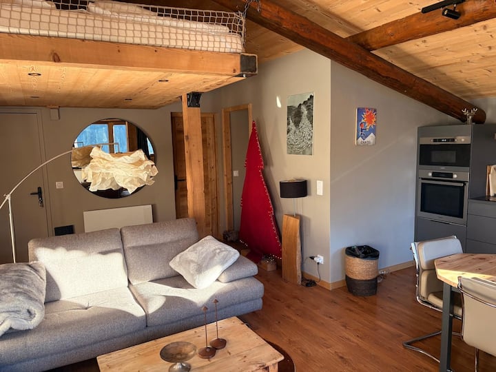 T2-belle Vue -Lumineux-balcon-calme-5 Mn Centre - Châtel