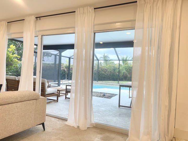 Amazing Home In Fort Myers - Fort Myers, FL