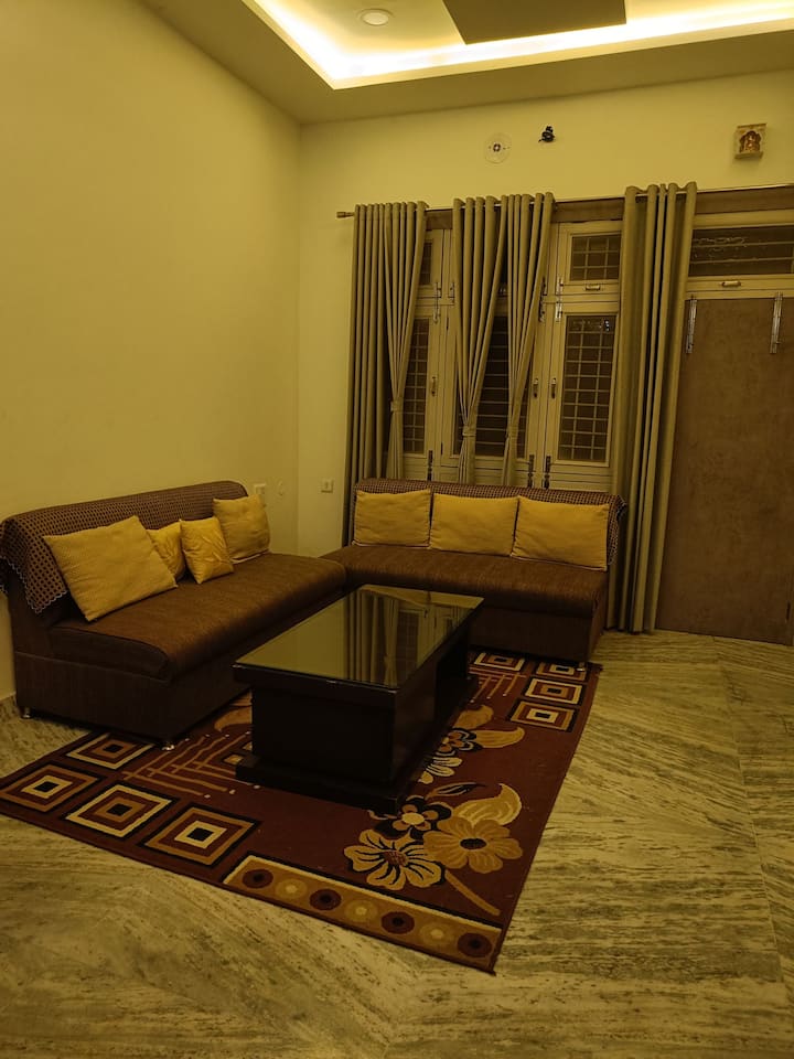 Homely & Peaceful Spacious Place - Kota