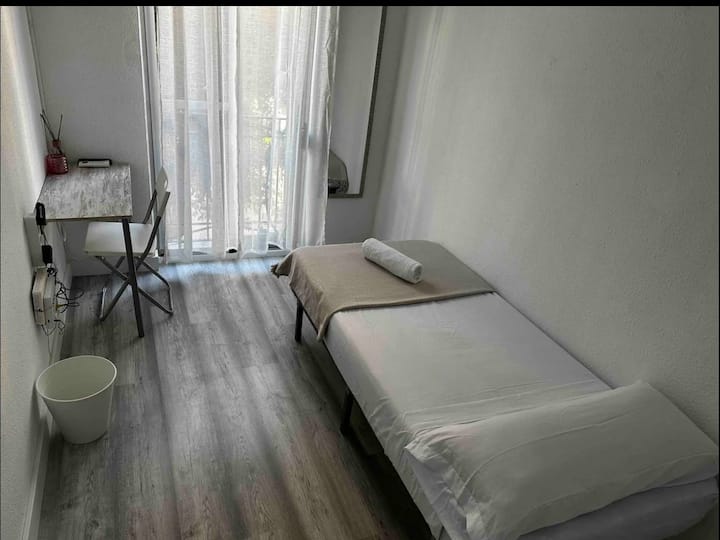 Habitación Individual - Valencia