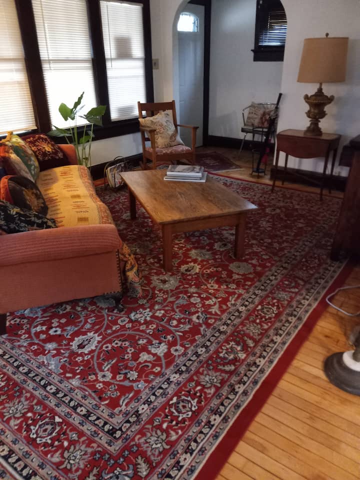 Be A #1 In Vintage @ Bung'lo Style 2bdr Apt - Milwaukee
