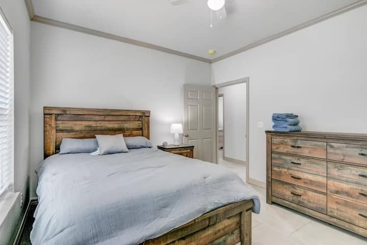 New House$60/rm/night Free Dinner Luby’s 1st Nite. - Beaumont, TX