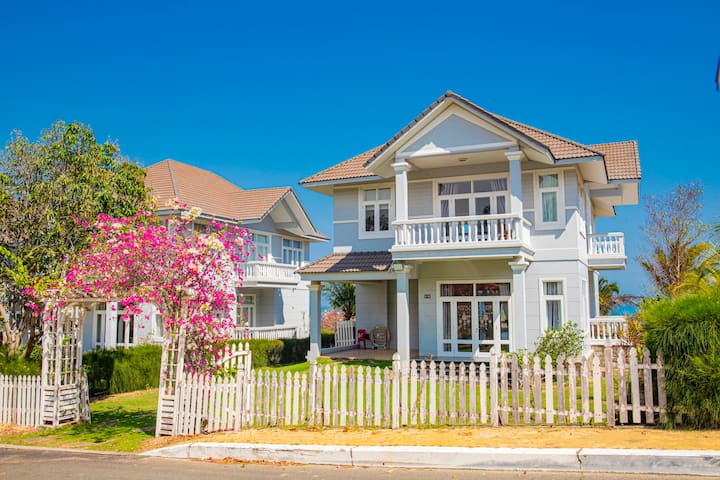 [5s] Villa 5 Bedrooms At Sealink City - Phan Thiet