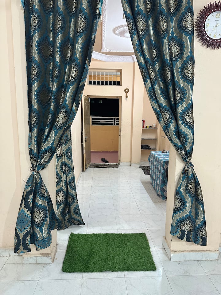 3bhk Semi Furnished Flat - Hajdarabad