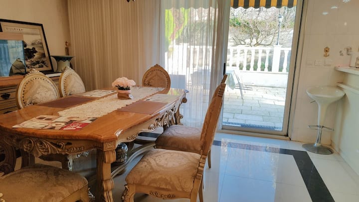 经济型四人间 戴高乐机场，免费停车，艾菲尔铁塔，凯旋门，巴黎圣母院，歌剧院 Gagny  Bondy - Gagny