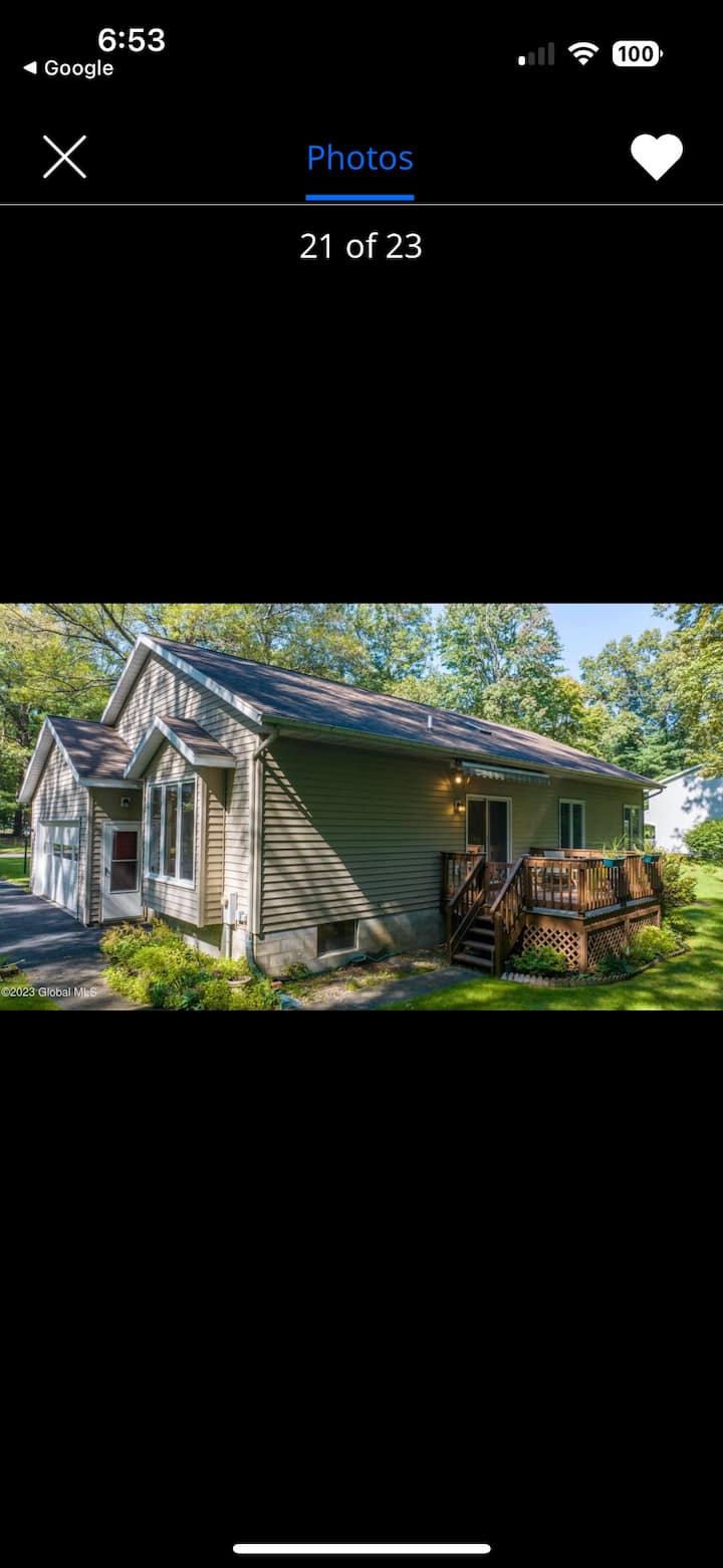 Saratoga Springs Airbnb Belmont Stakes - Saratoga Springs, NY