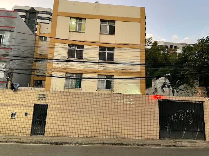 Apartamento óTima Localização Rio Vermelho - Salvador