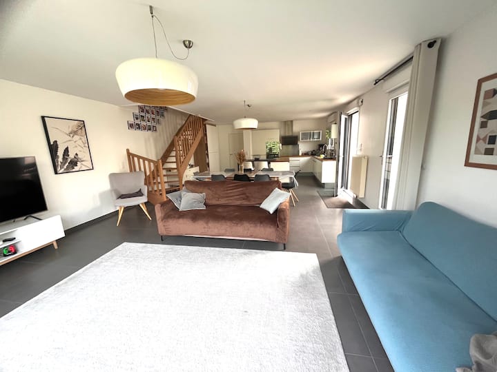 Charmante Maison (Jusqu’à 10 Personnes) - Tourcoing
