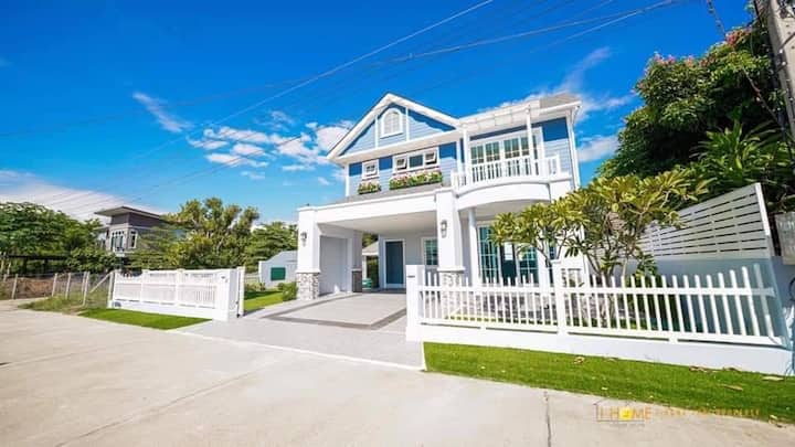 Brand New Spacious Pool Villa. - 치앙마이