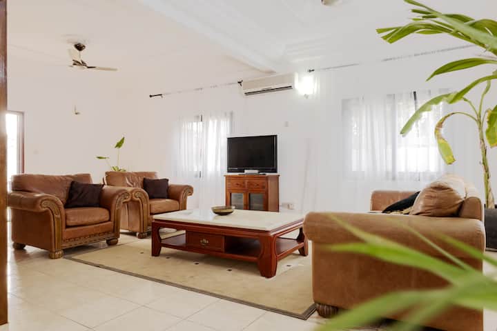 Tropical Elegance - The Gambia