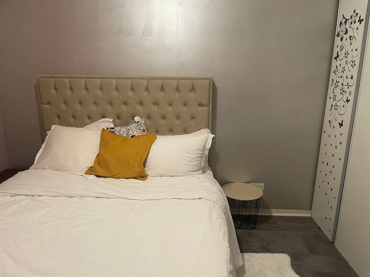 Grand F2 A 30 Mn De Paris Avec Terrasse Et Parking - Pontoise