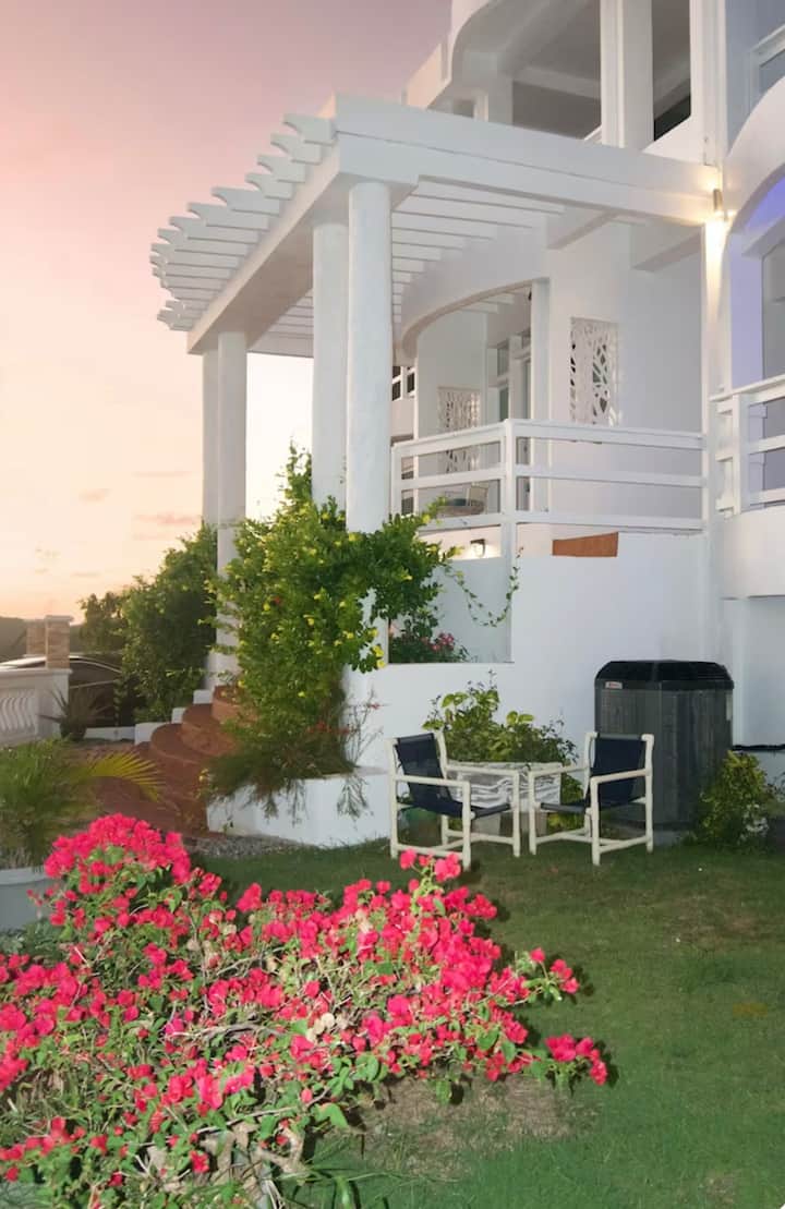 Sunset Suite:1br, 1ba Oasis View - Saint Thomas