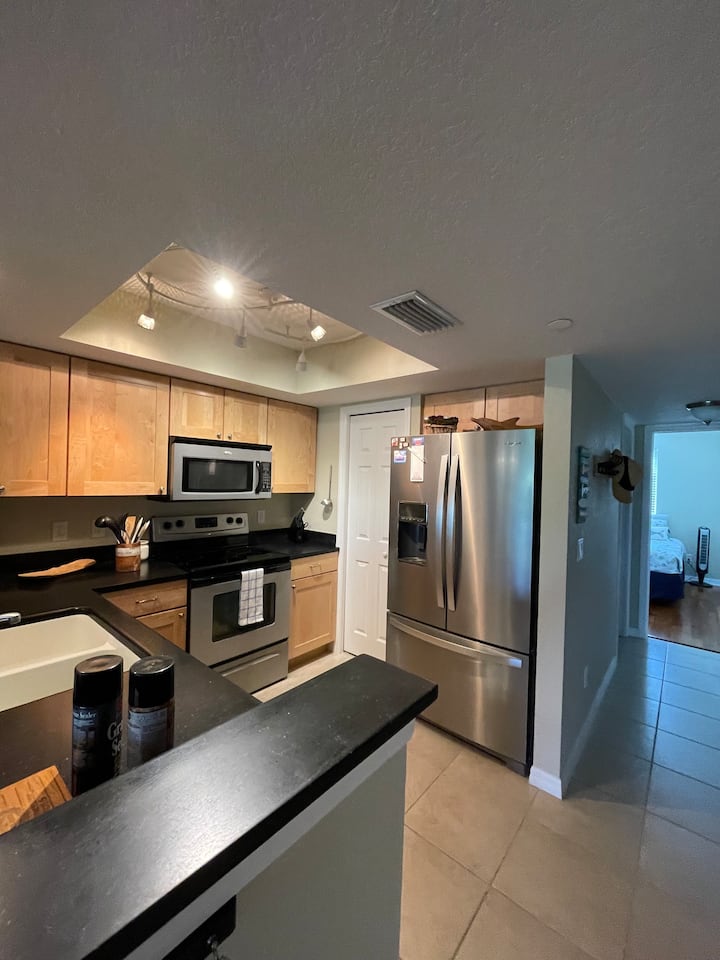 Indian Rocks Beach Townhome - Indian Rocks Beach, FL