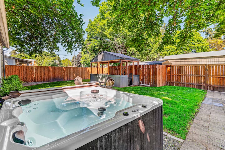 Dwntwn Cda Hot Tub & Fun Backyard @ Le French - Coeur d'Alene, ID