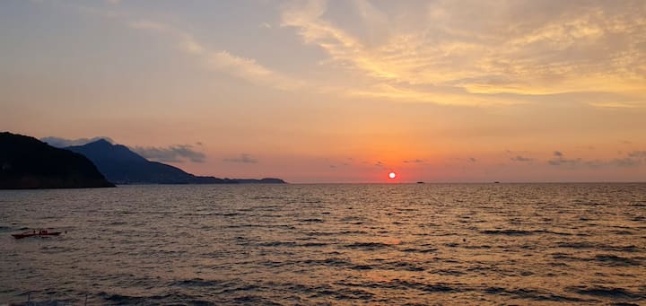 Bungalow Nespolo. Summer On Ciraccio Beach - Procida