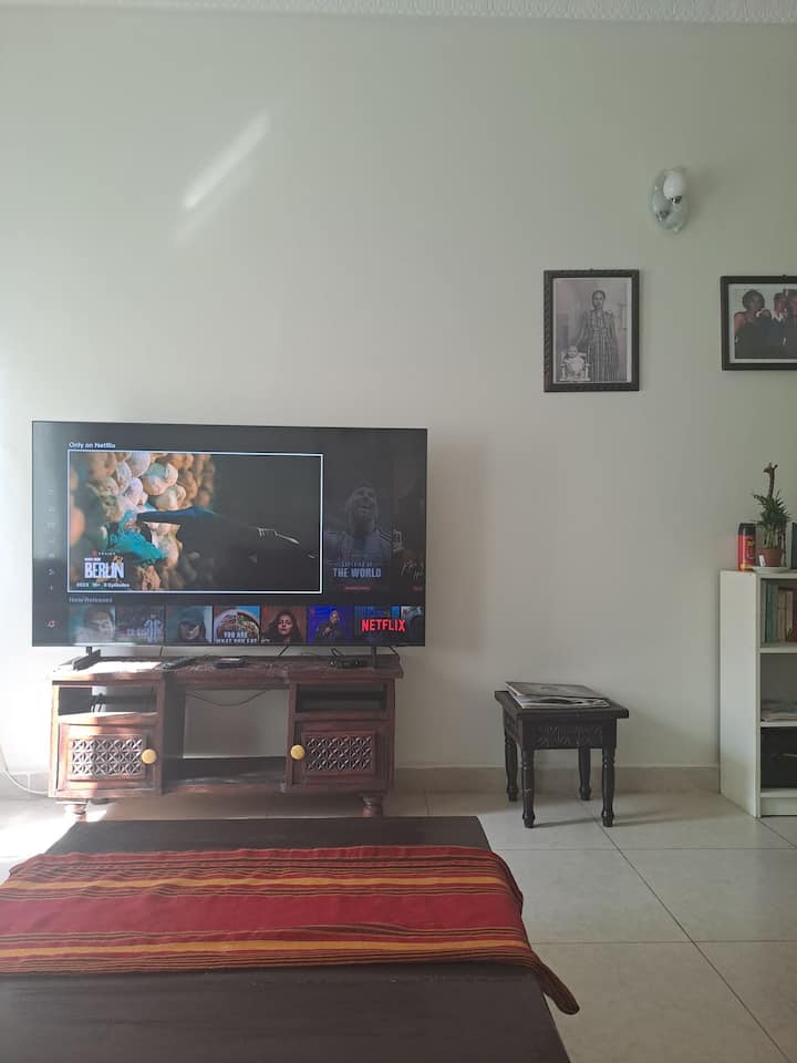 Suldaan's Room In Apartment! - Somalia
