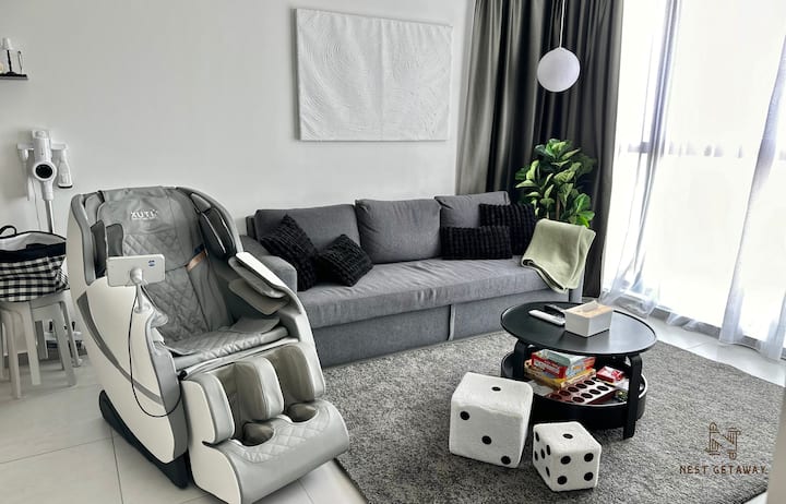 Urban Suites|cozy Unit W Massage Chair|georgetown - George Town