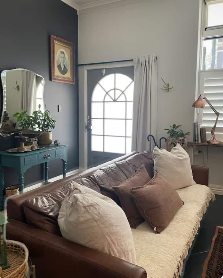 1br Flat - Delightful Vintage Charm & Cosiness - Sydney