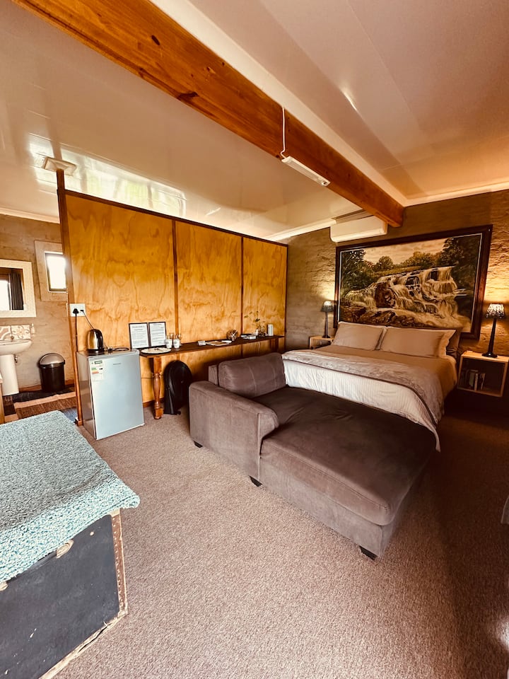 African Sunset 2 - Nelspruit Guest Unit With View - Nelspruit